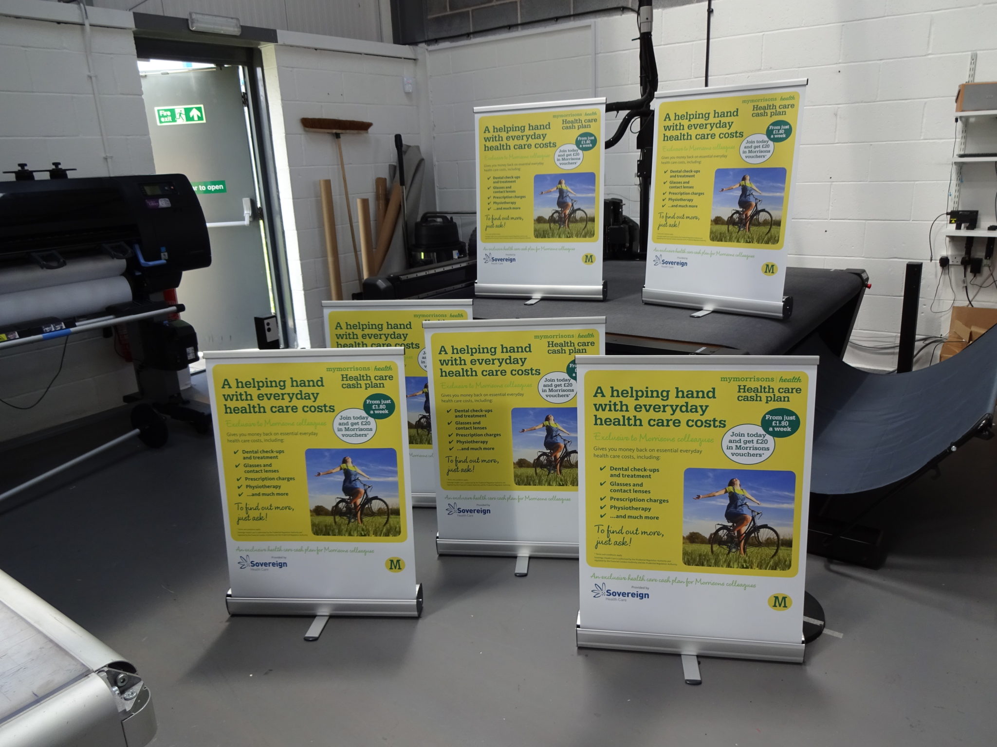 Desktop Banner | Desktop Roller Banners | Design Xpress printers